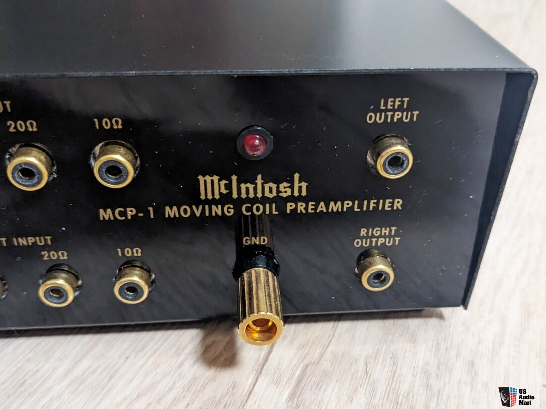 McIntosh MCP-1 Stereo Moving Coil (MC) Phono Preamplifier - Great Photo ...