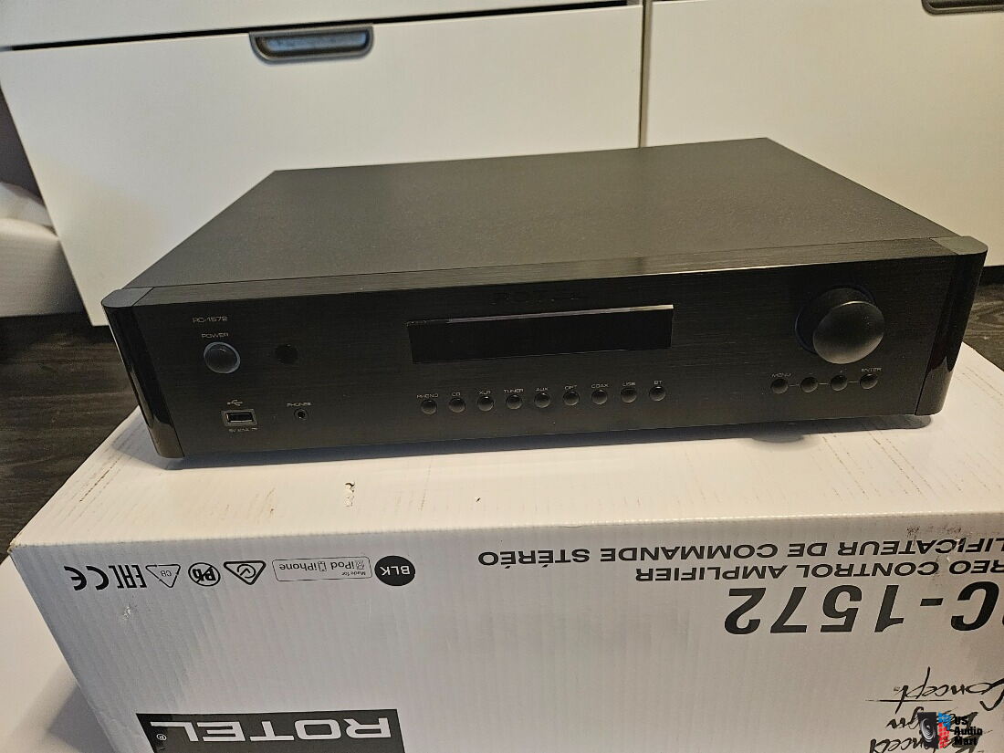 Rotel RC 1572 Pre Amp Photo #5014885 - US Audio Mart