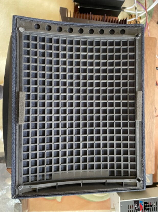 JBL Synthesis 4306 Studio Monitor Loudspeaker, space-efficient design ...