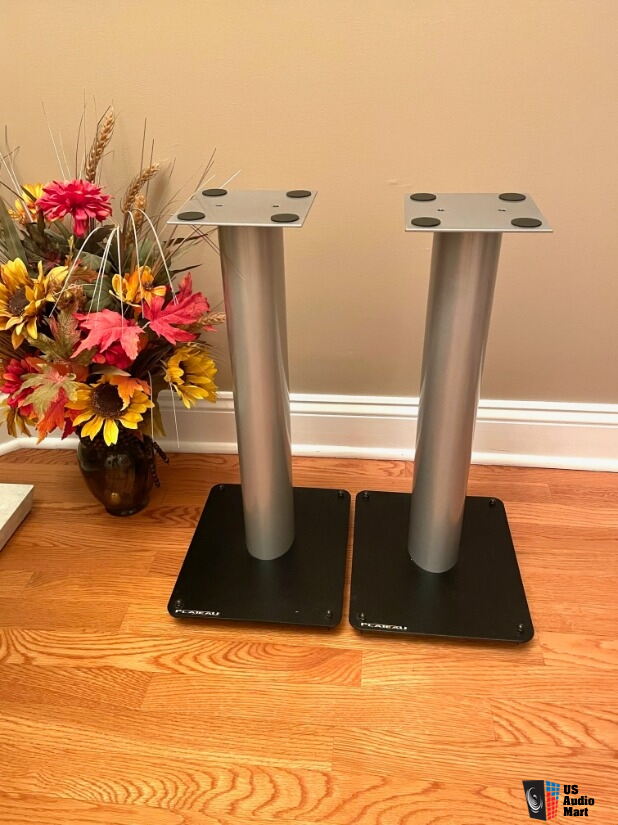 Plateau Speaker Stands - Very Sharp! Photo #5015649 - US Audio Mart