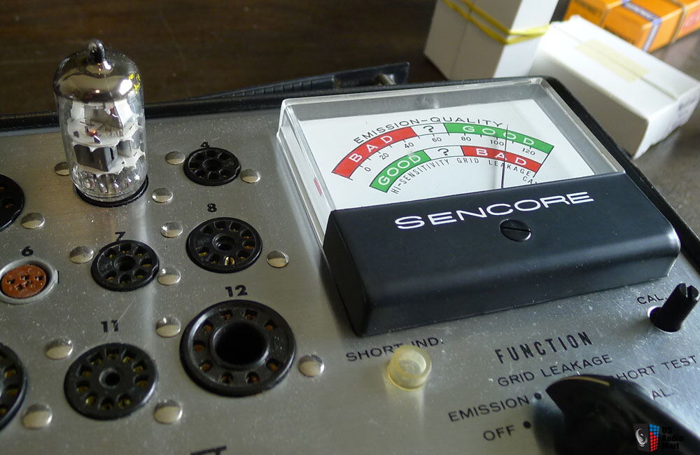 9 Pin tubes: 6922/ 12at7/ 12ax7 NOS Miniwatt/ Mullard/ Telefunken Photo ...