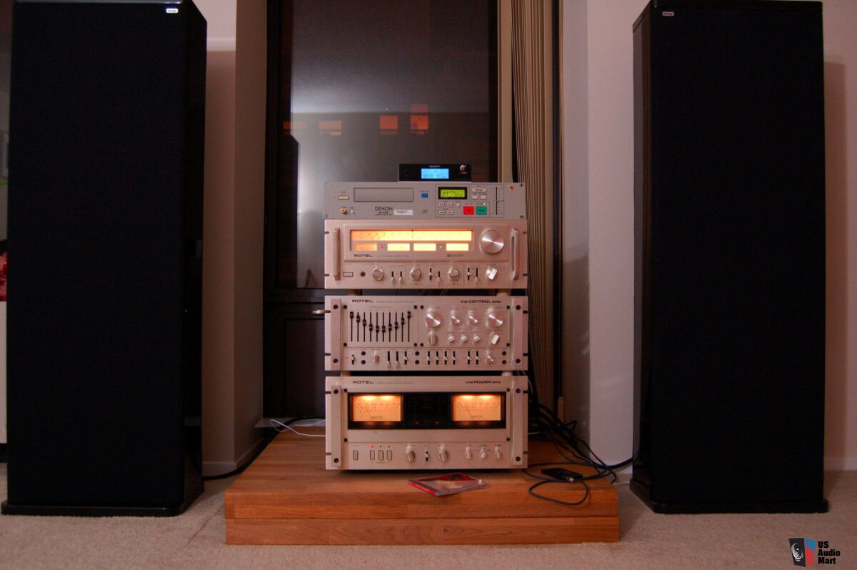 Rotel RB-5000, RC5000 & RT-1024 Vintage gear in perfect condition. One ...