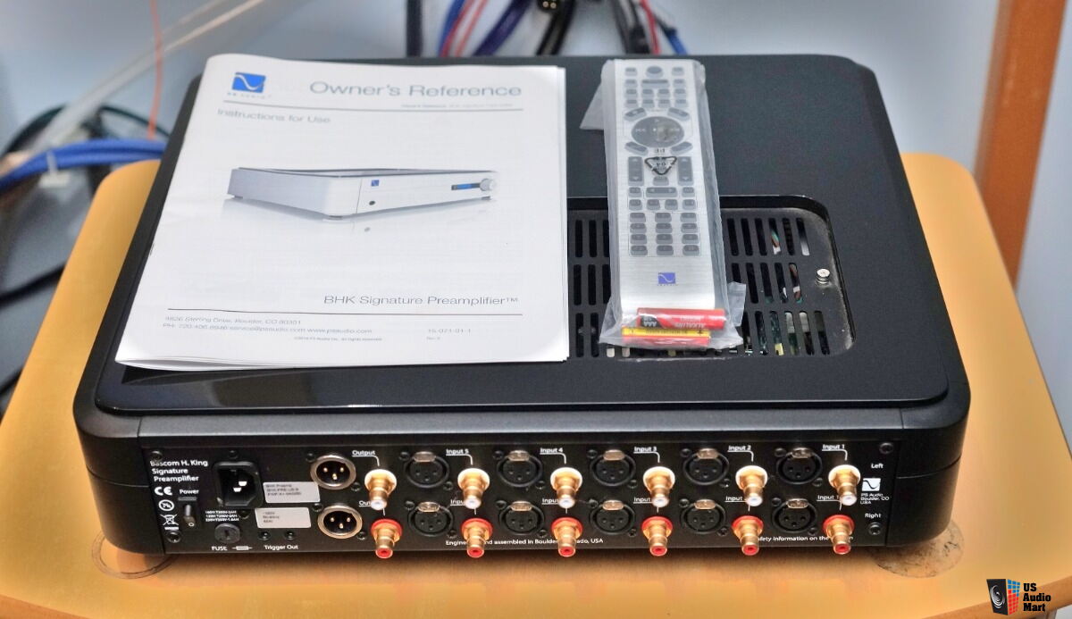 PS Audio BHK Signature tube preamp Photo #5025594 - US Audio Mart