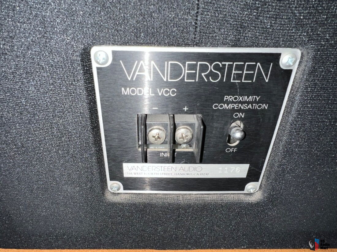 Vandersteen 1Bs VCC1 VLRs Set Photo #5025812 - US Audio Mart