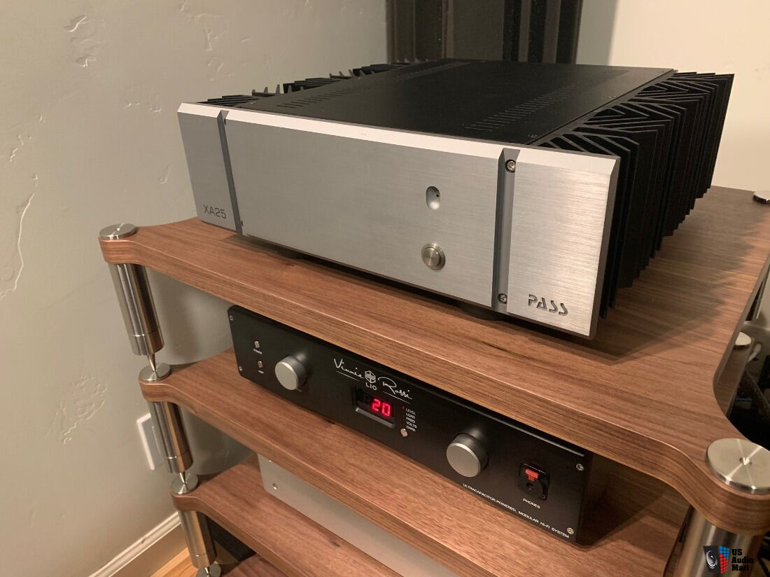 Pass Labs XA 25 Silver Class A Power Amplifier Photo #5027980 - Canuck ...