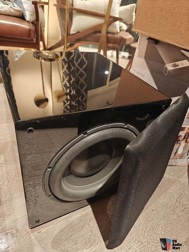 Rythmik Audio F12G SE piano black Best audiophile subwoofer Photo ...
