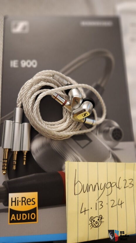 Senheiser IE900 IEM's W/ Upgrade cable and new OEM tips Photo #5036289 ...