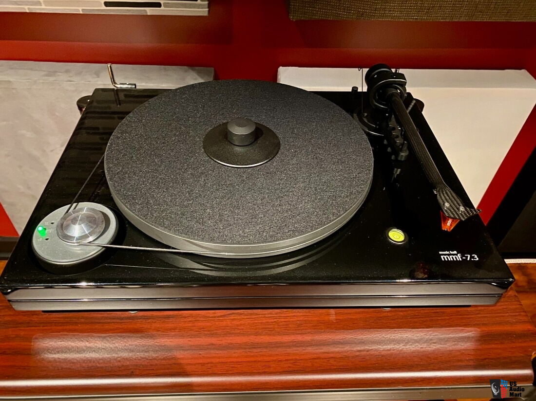 Music Hall MMF-7.3 turntable w/ Ortofon 2M Bronze cartridge Photo ...