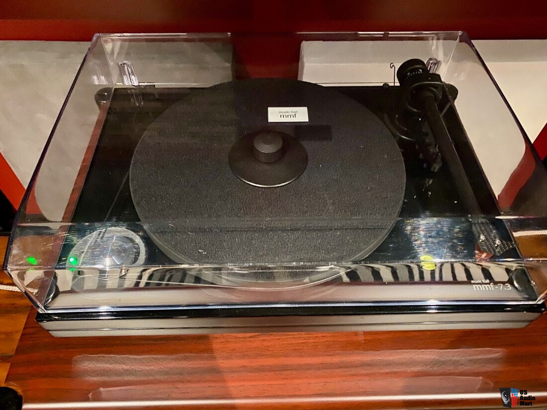 Music Hall MMF-7.3 turntable w/ Ortofon 2M Bronze cartridge Photo ...