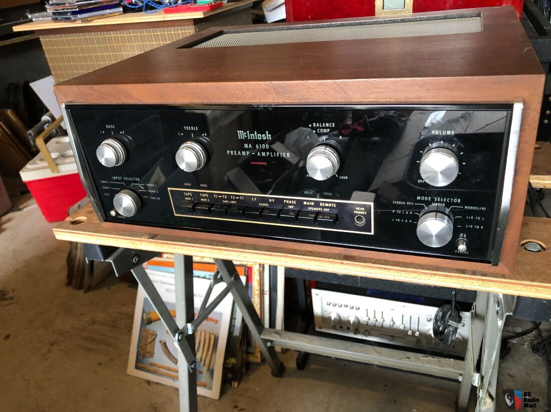 McIntosh MA 6100 stereo integrated amplifier w factory cabinet and box