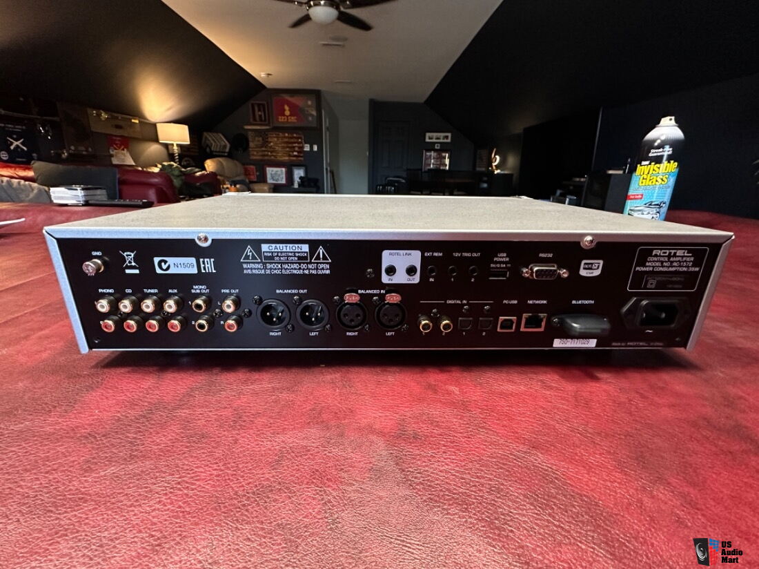 Rotel 1572 Pre-Amplifier, new with stickers Photo #5040220 - US Audio Mart