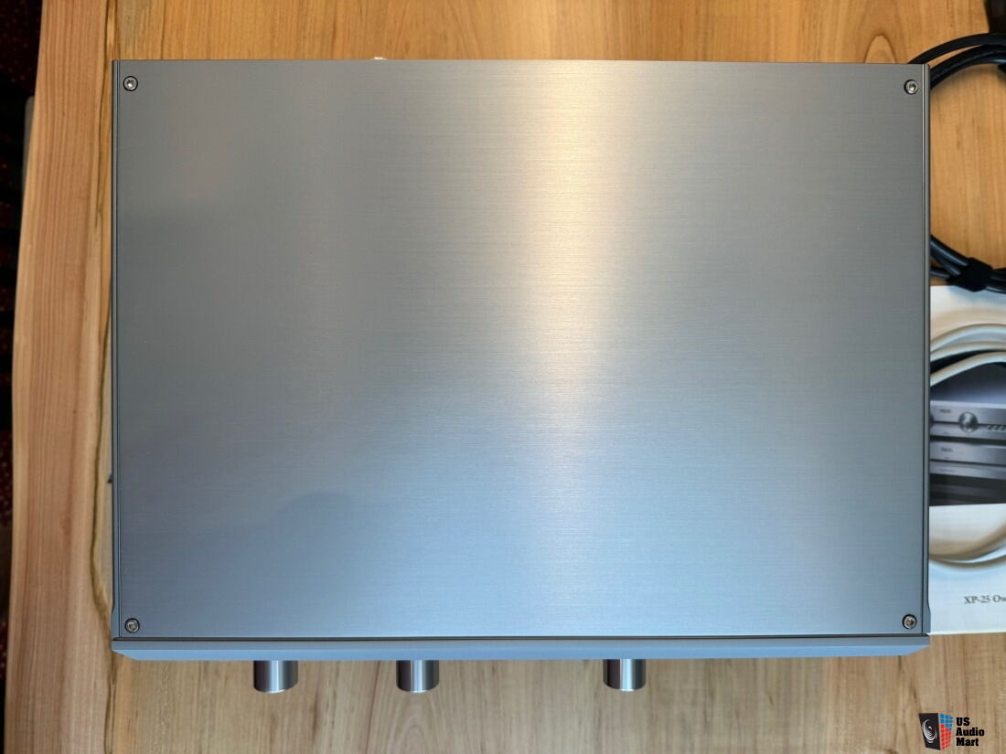 Pass Labs XP-25 phono preamp