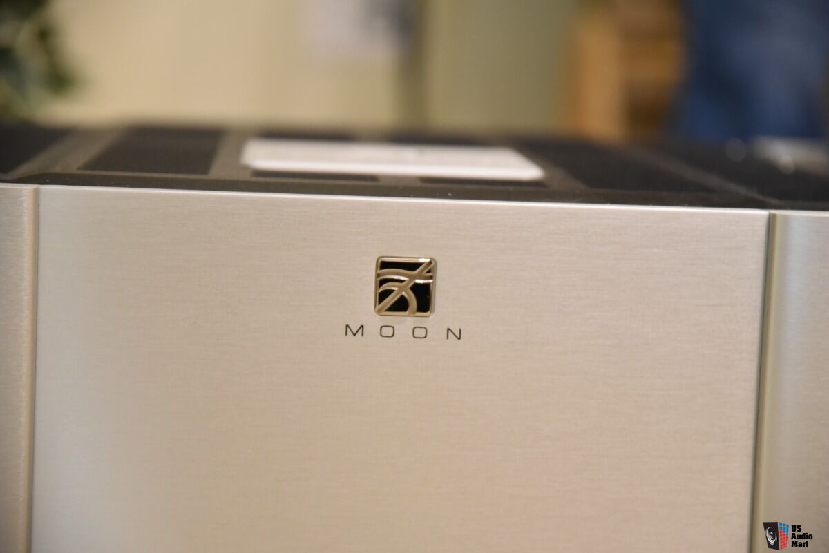Moon by Sim audio 880M Mono Block Power Amplifiers - Authorized Dealer ...