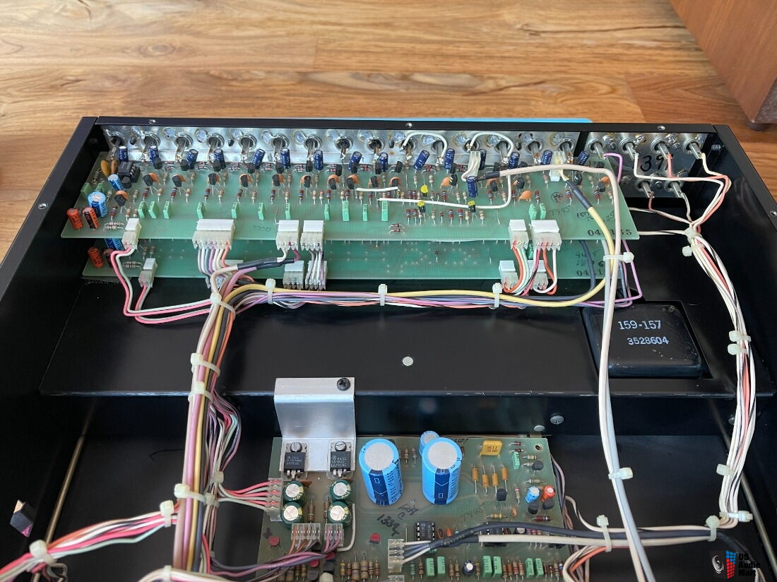 McIntosh C30 Pre-amp *RARE* MINT Photo #5052698 - US Audio Mart