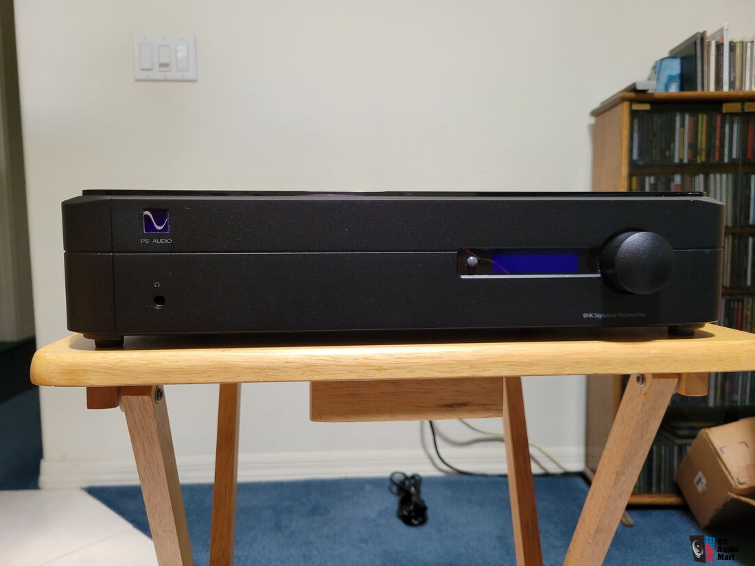 PS Audio BHK Signature Preamp in black Photo #5052851 - US Audio Mart