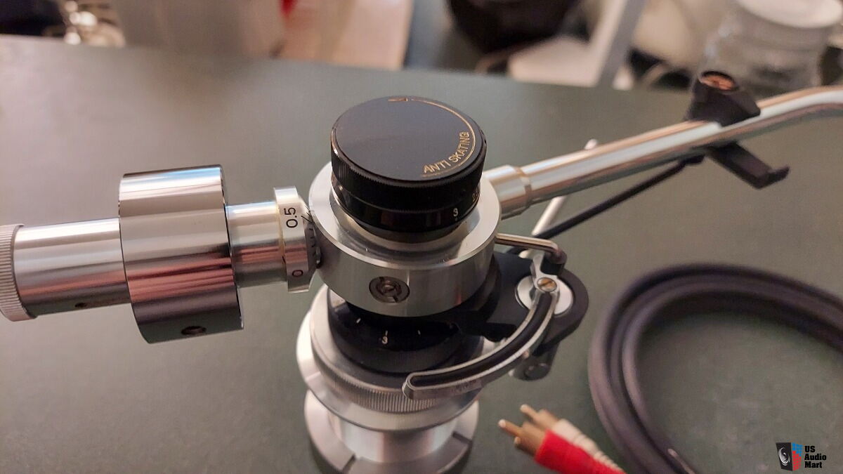 JVC VICTOR UA-7045 Statically balanced Gimbal Tonearm Photo #5053856 ...
