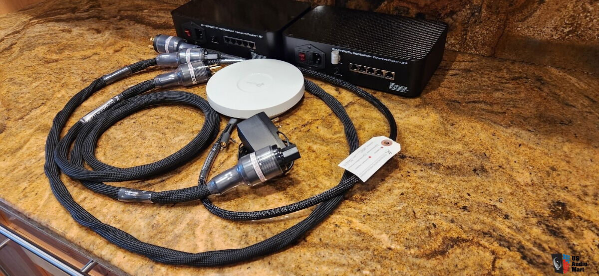 Synergistic Research Router & Ethernet Switch Photo #5053888 - US Audio ...