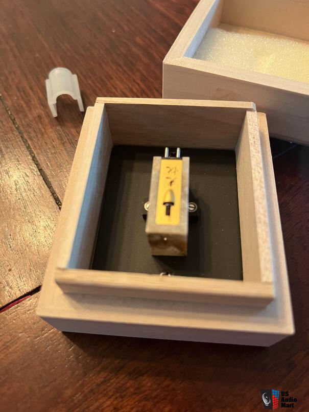 Koetsu Coral Stone phono cartridge - Brand New never used Photo ...