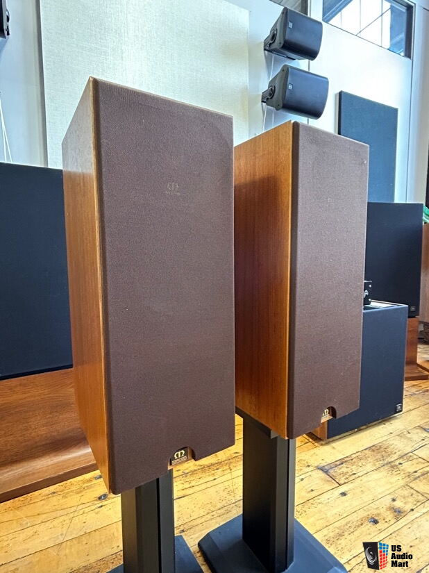 Monitor Audio MA800-Gold, Smooth English Performers Photo #5062007 - US ...