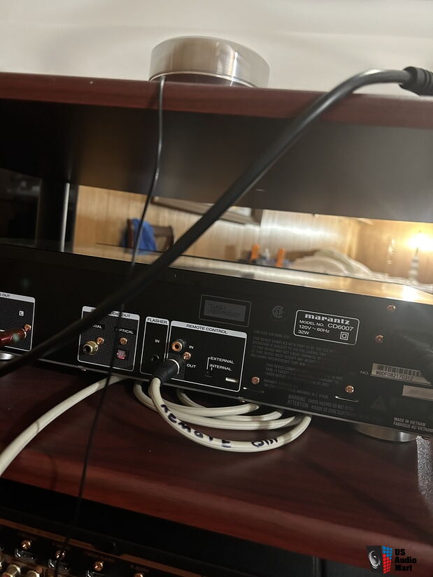 Marantz 6007 cd player Photo #5064306 - US Audio Mart
