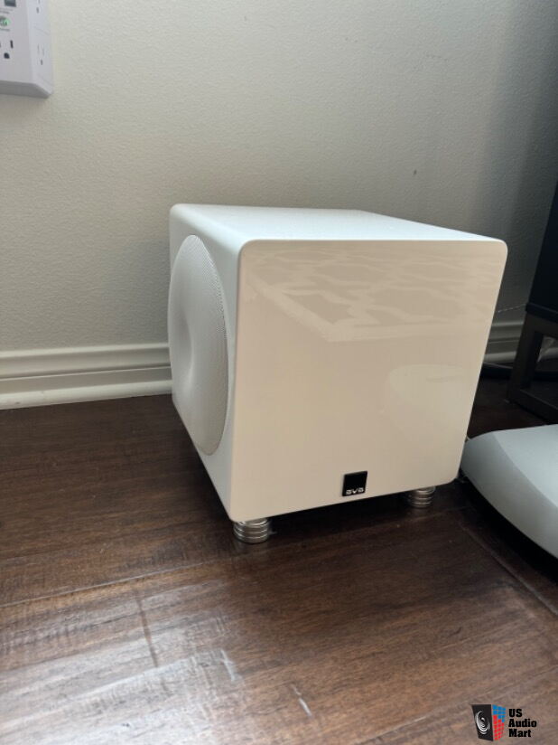 SVS 3000 MICRO Subwoofer- Like New- White Piano Gloss Finish Photo ...