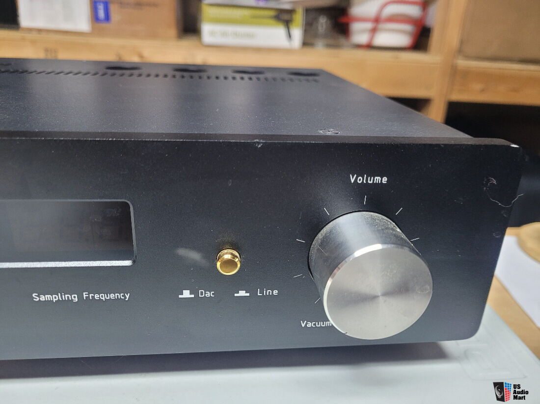 Monarchy NM24 Tube Dac/Pre-amp Photo #5065944 - US Audio Mart