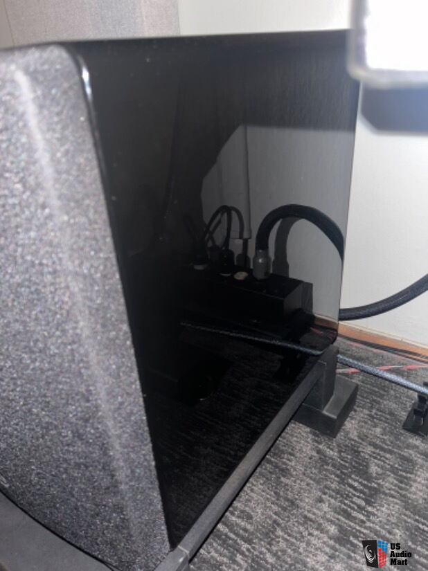 JL Audio Fathom 112 V1 with Sound Anchors Signature Stand Photo ...
