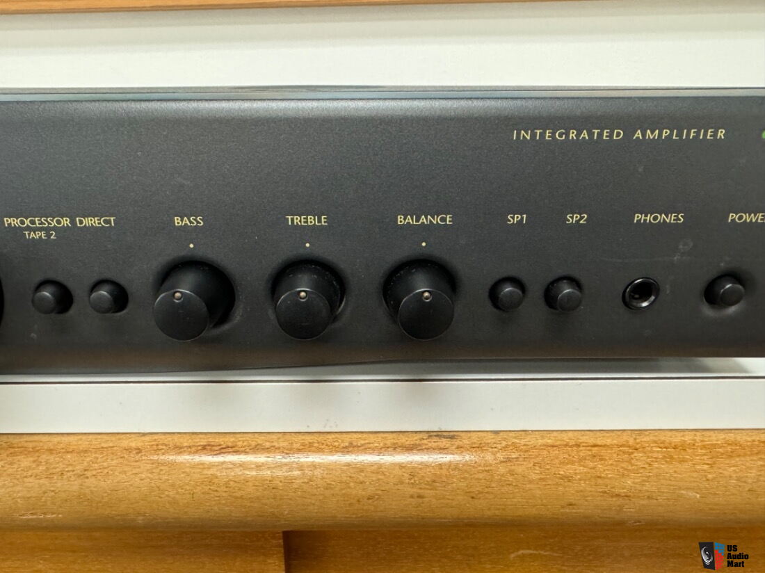 Arcam Alpha 9 integrated amplifier with MM/MC phono stage and remote ...