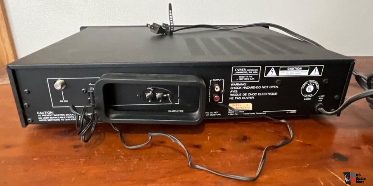 Carver Synthesized Stereo Tuner Model TX-11b Photo #5078669 - US Audio Mart