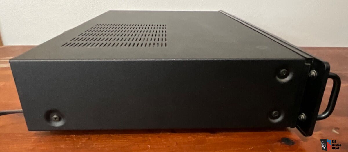 Carver Synthesized Stereo Tuner Model TX-11b Photo #5078667 - US Audio Mart