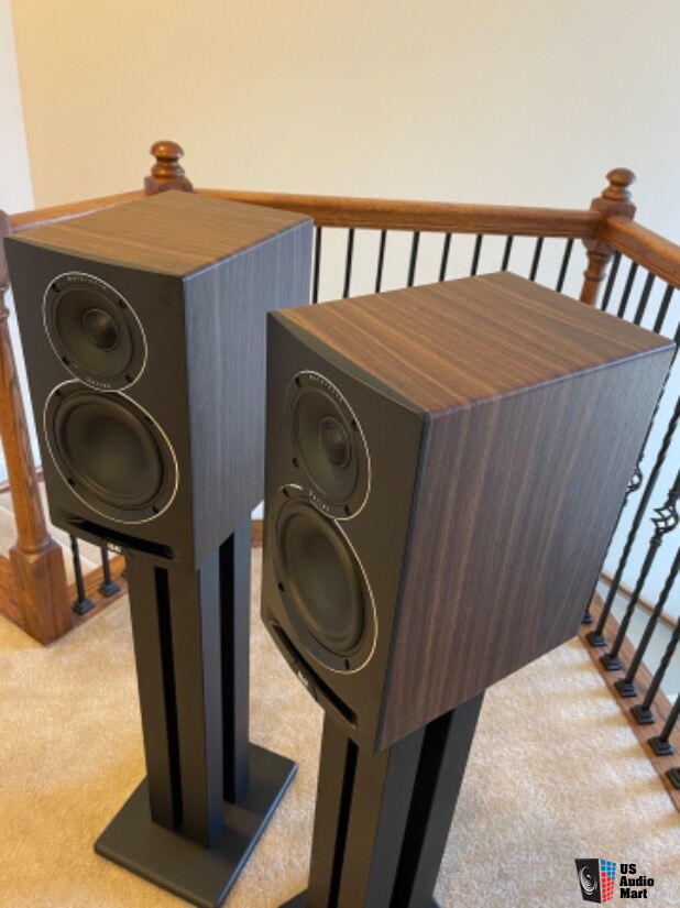 ELAC UniFi Reference 3-way Bookshelf Speaker Pair Photo #5078891 - US ...