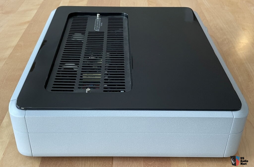 PS Audio BHK Signature Preamplifier (Upgraded)