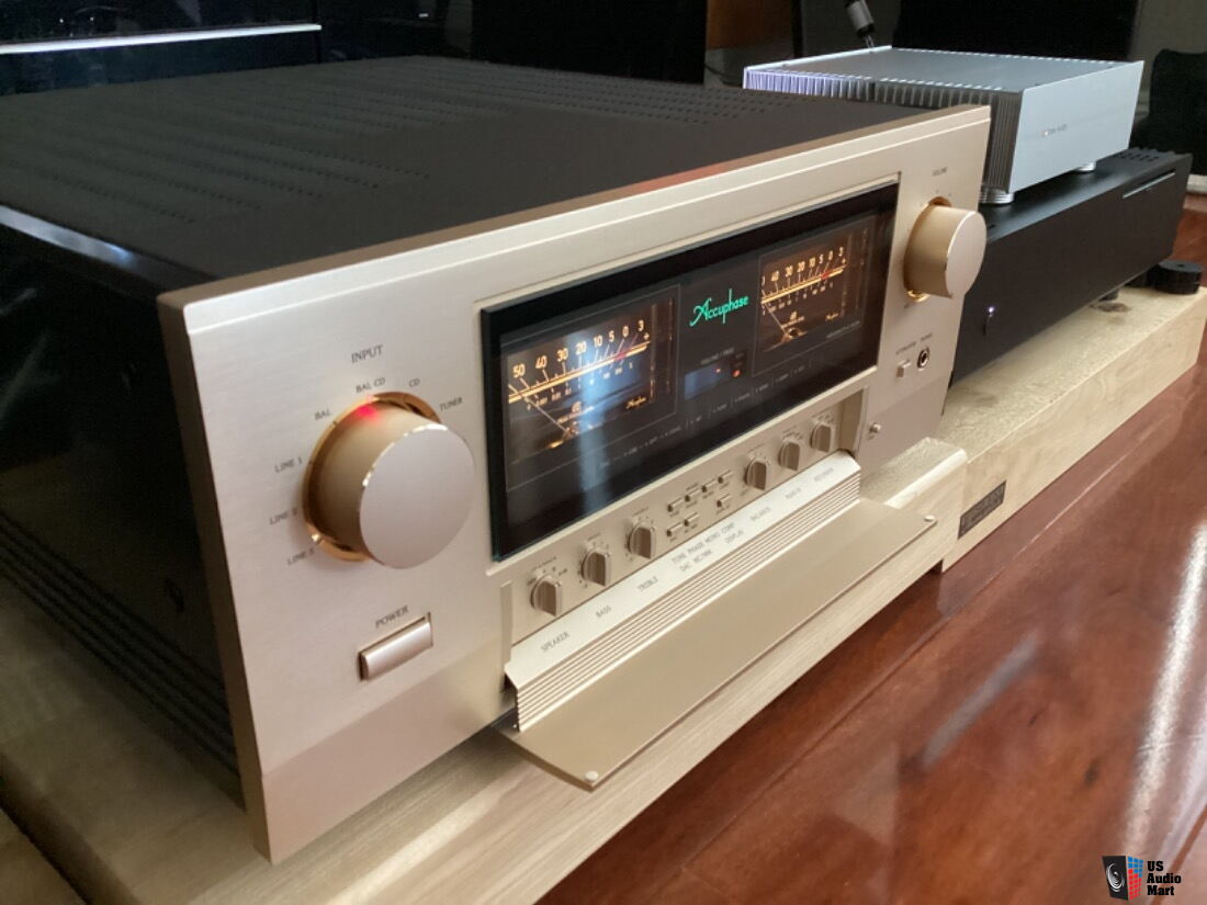 E5000 precision integrated amplifier. 50th anniversary, top of the line ...