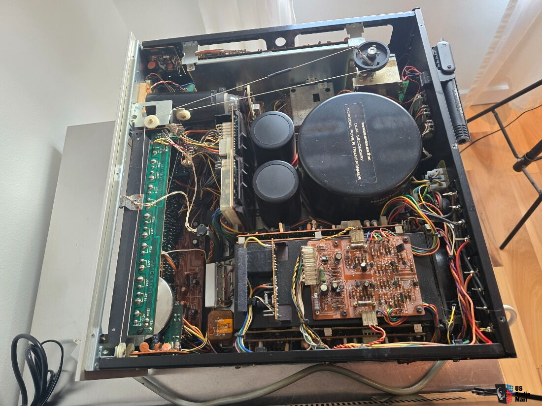 Marantz 2600 vintage receiver