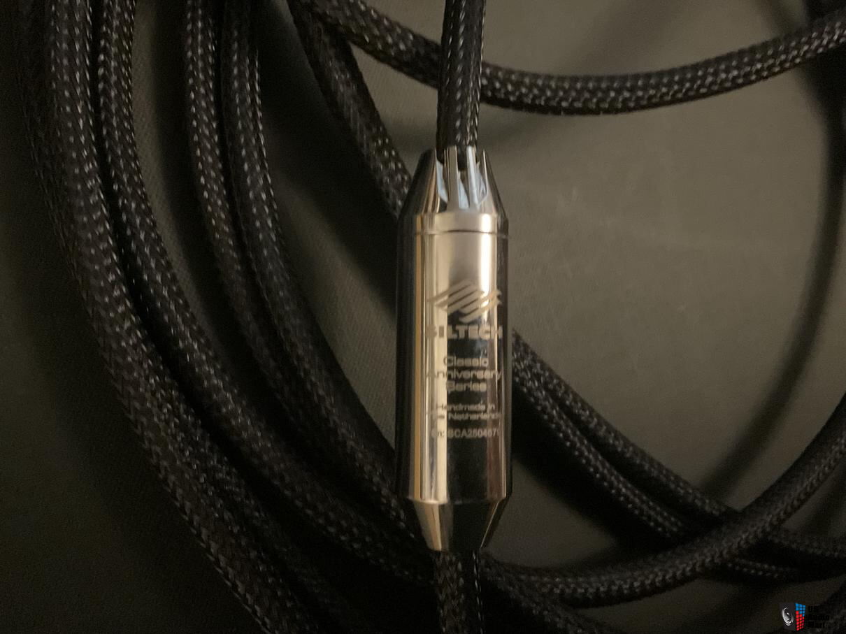 Siltech Classic Anniversary 550i Reference Interconnects 4 meter RCA's ...
