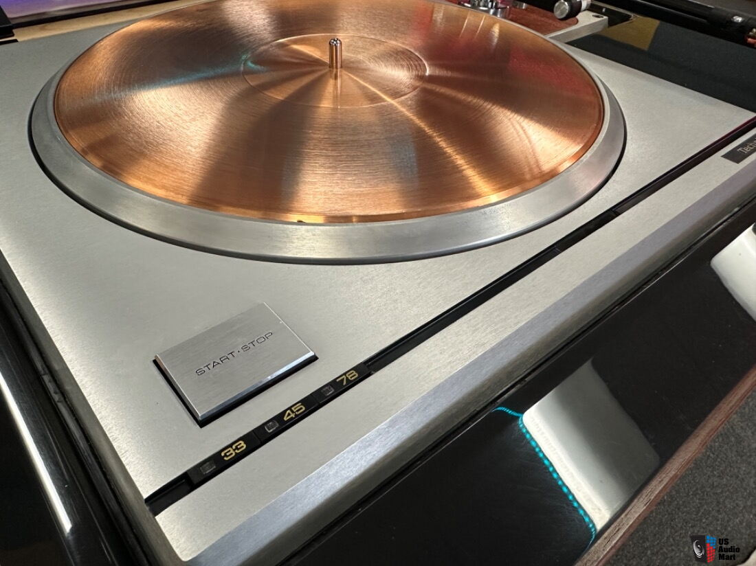 Technics SP-10 mkII with SH-10 "Obsidian" plinth and Micro MA-707 ...