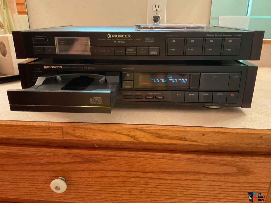 Pioneer Elite PD-9010X CD Player Photo #5105587 - US Audio Mart