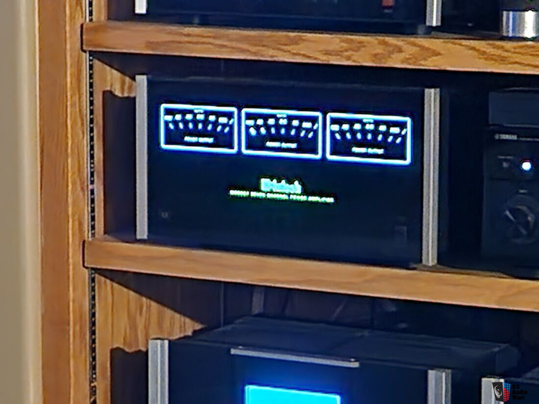 MC8207 7-Channel Solid State Amplifier
