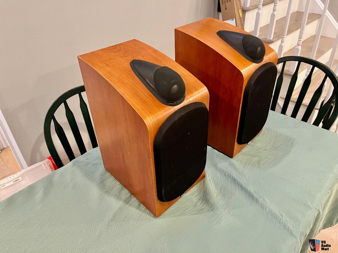 Bowers & Wilkins 705 Rosewood Speakers Photo #5113571 - US Audio Mart