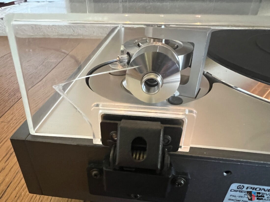 Pioneer PL-630 Fully-Automatic Quartz Locked Direct-Drive Turntable ...