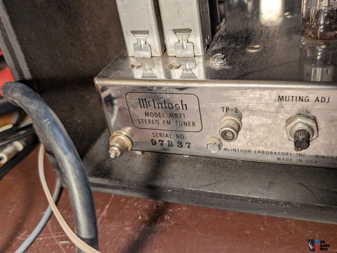McIntosh MR71 Vintage Tube FM Stereo Tuner and Custom Wooden Case Photo ...