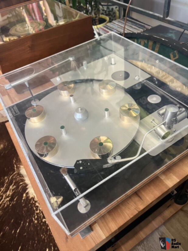 J.A. Michell Transcriptor Hydraulic Reference Turntable