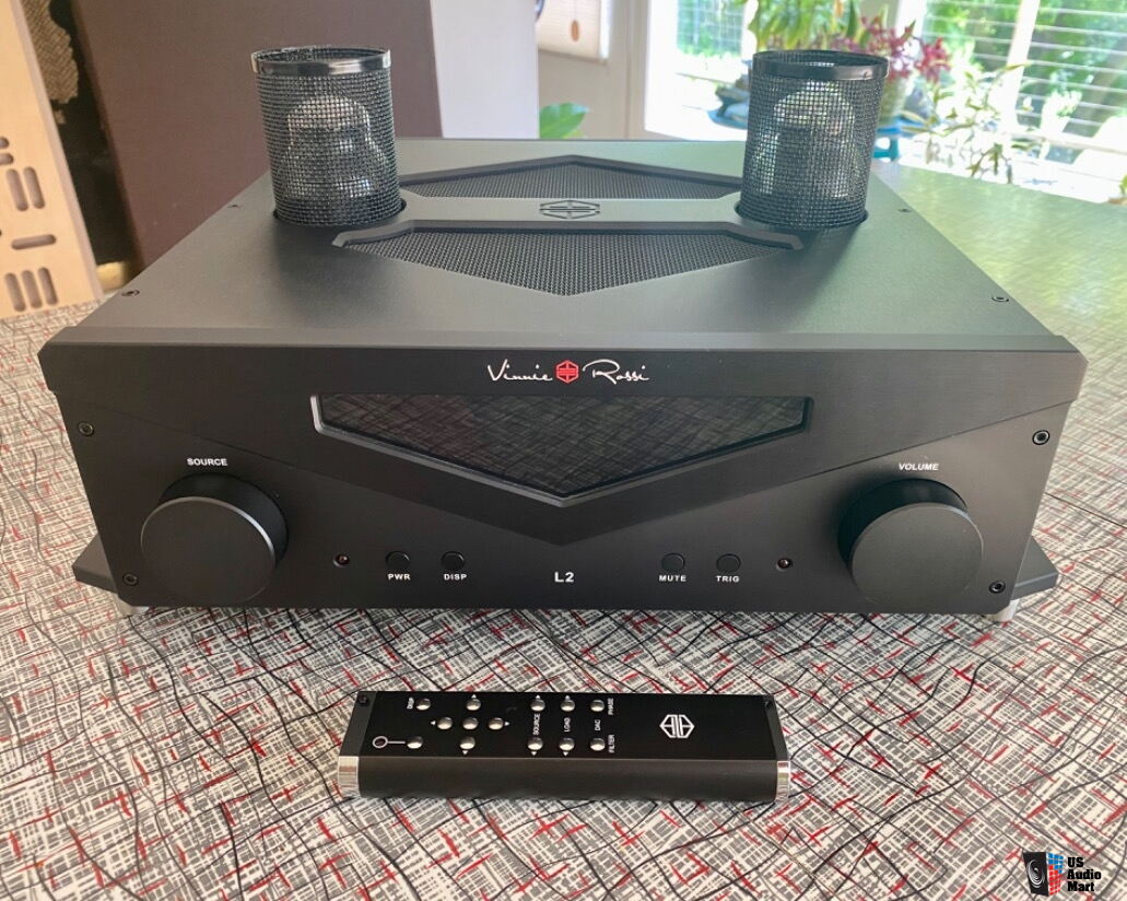 Vinnie Rossi L2 Sinnature DHT preamp w/ complete tube compliment