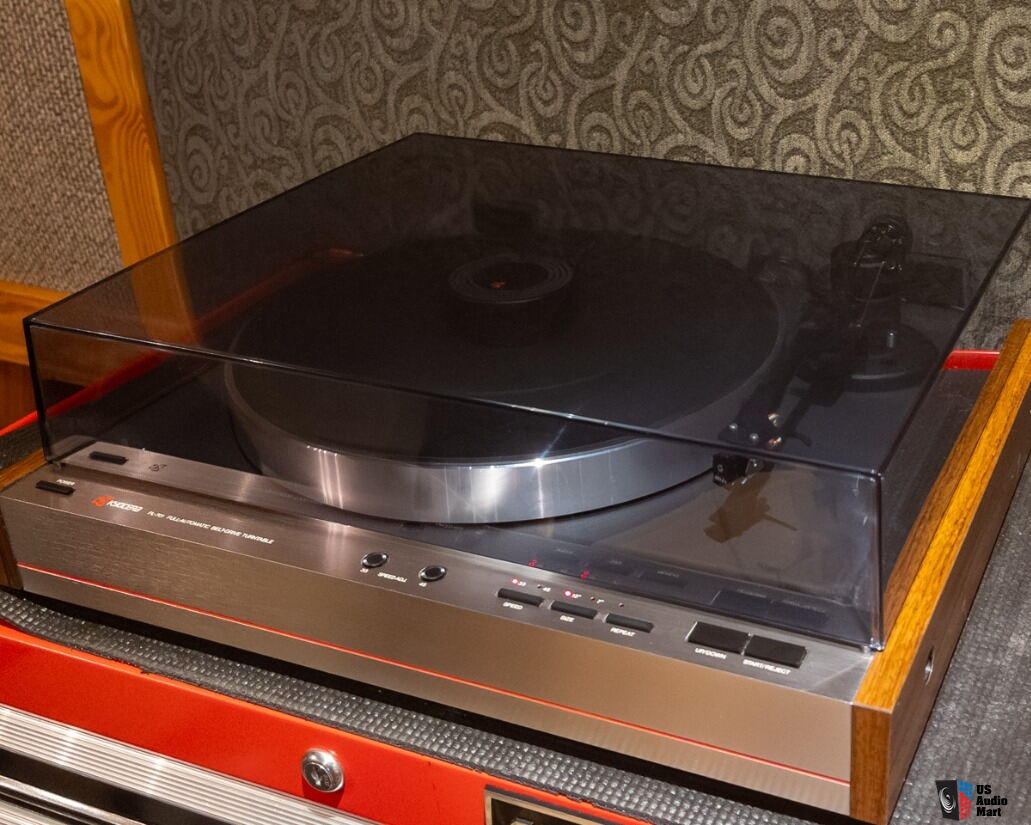Kyocera PL-701 Turntable Photo #5128322 - US Audio Mart