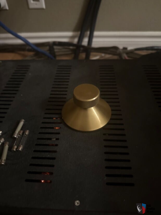 Goldmund Reference Clamp Earliest Version