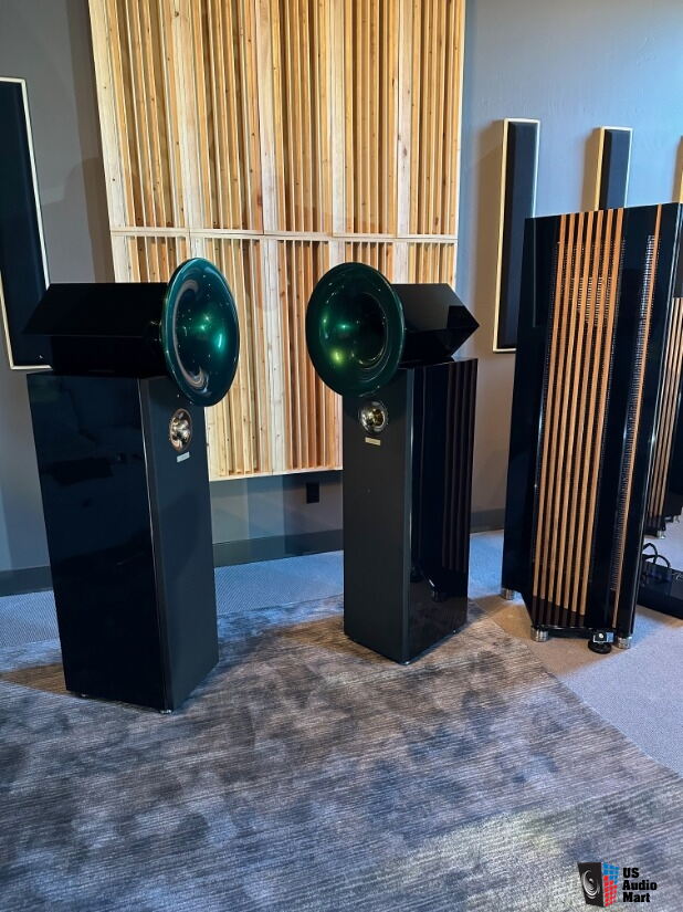 Acapella Audio Arts High Violon Suboctave Horn Speakers with PLASMA ...