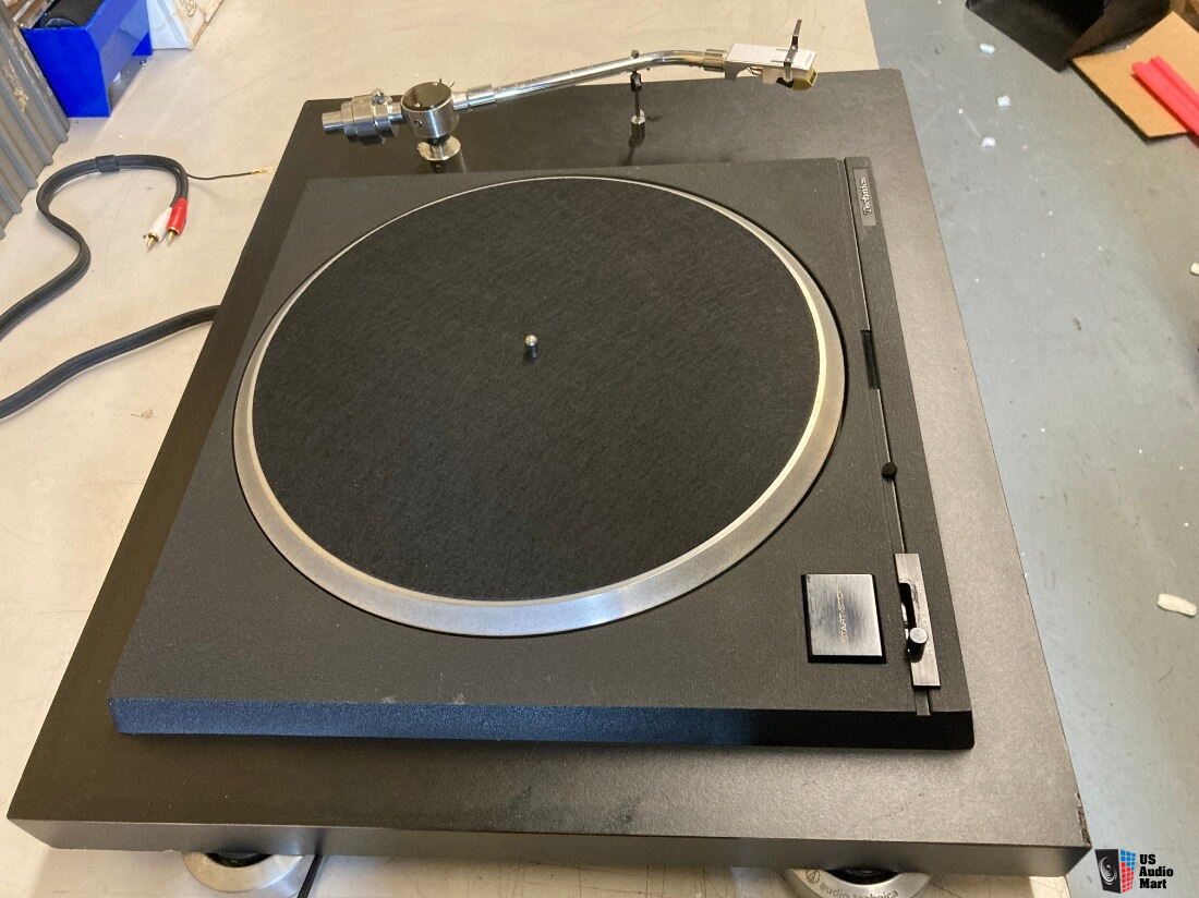 Technics SP-20 Turntable With Audio-Technica AT-1005 II Tonearm Photo ...