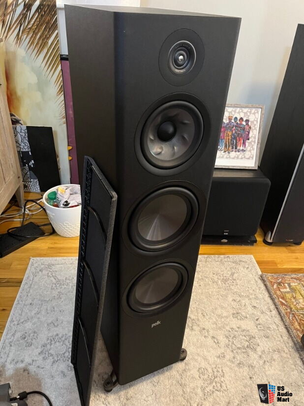 Pair of Polk R700 speakers (essentially NEW, local pickup only NYC ...