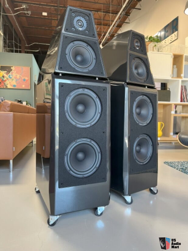 Certified Authentic Wilson Audio Sasha DAW in Carbon Gloss Photo ...