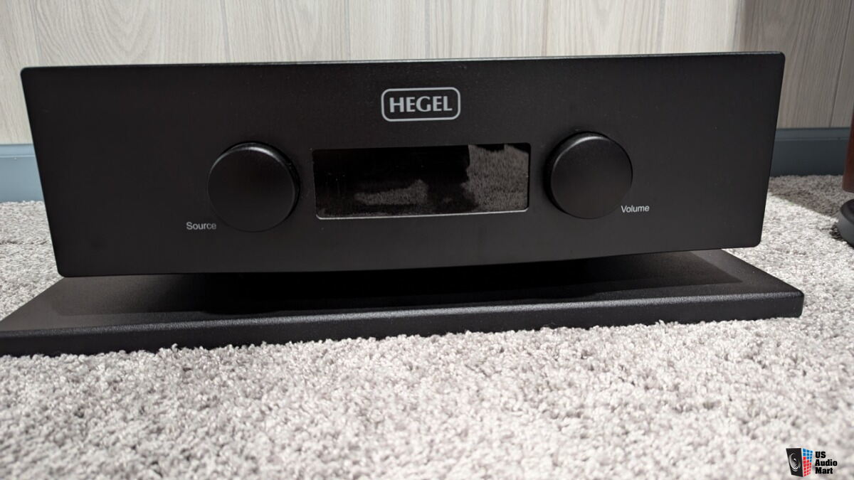 Hegel H390 integrated amp with DAC and Streamer Photo #5145873 - US ...